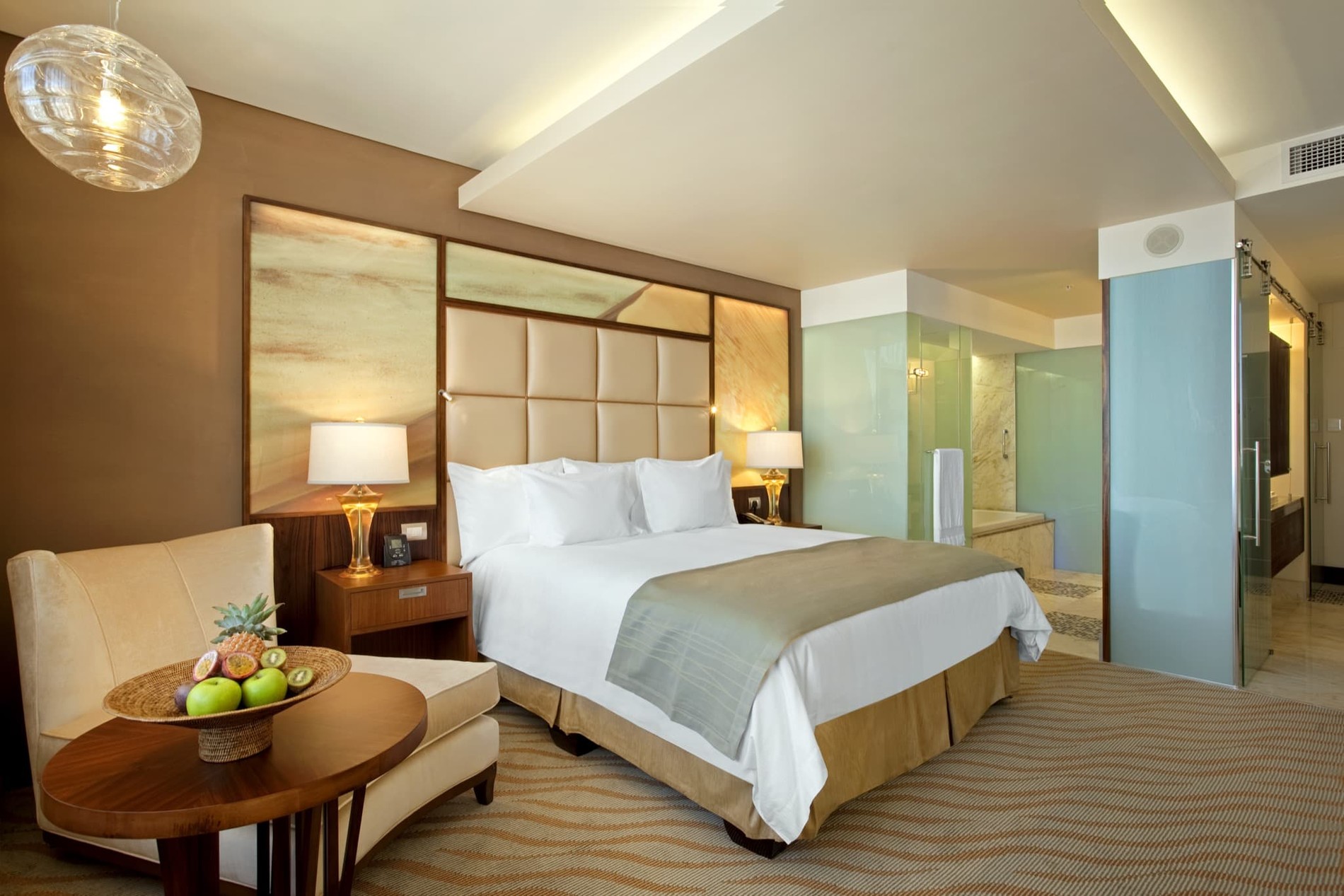 Hilton Windhoek - Windhoek Hotels | Rhino Africa