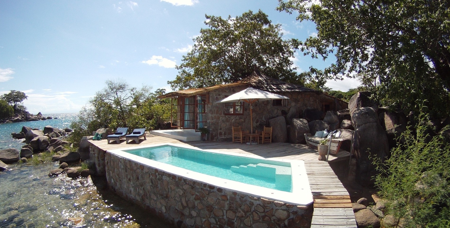 Kaya Mawa Luxury Resort - Lake Malawi | Rhino Africa