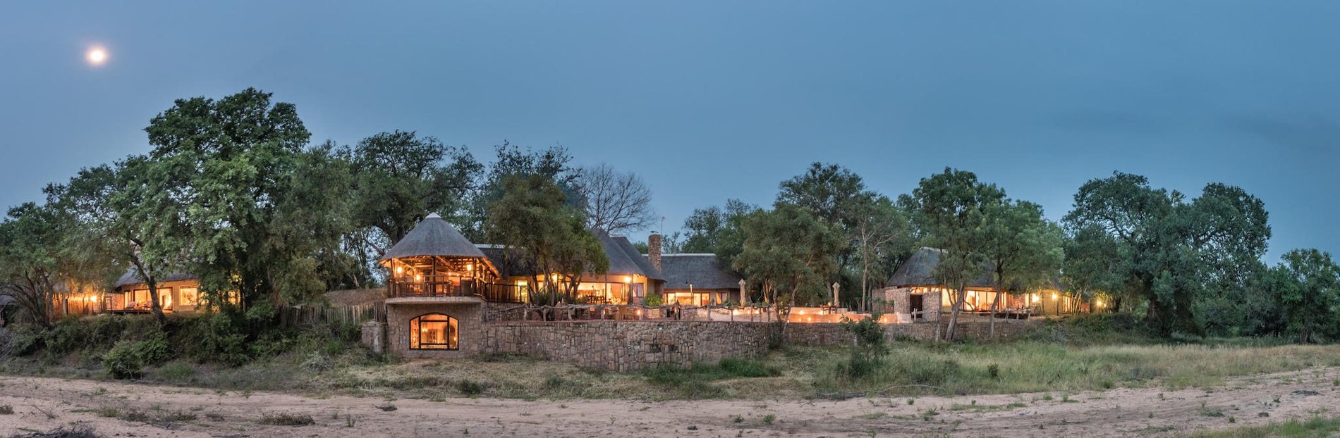 Shumbalala Lodge - Thornybush Game Reserve | Rhino Africa